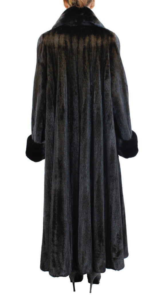 BLACKGLAMA FEMALE MINK FUR ROBE/SWING COAT W/ HUGE COLLAR & CUFFS ...